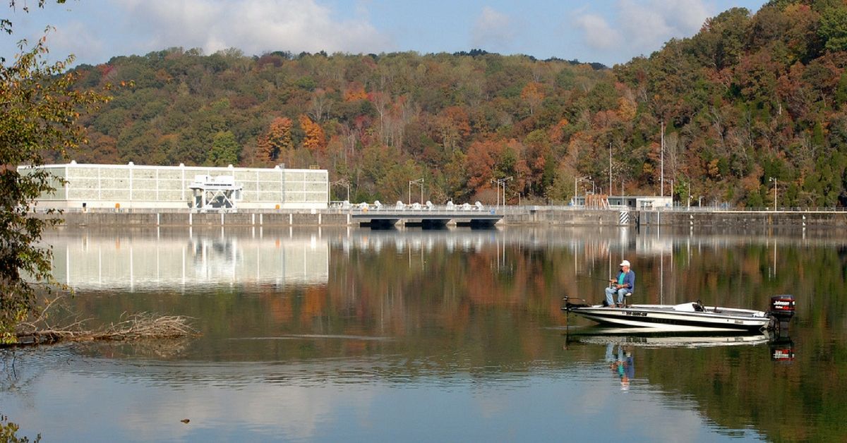 Dam Fishing: 3 Ways To Catch Bass Near Dams – Mystery Tackle Box