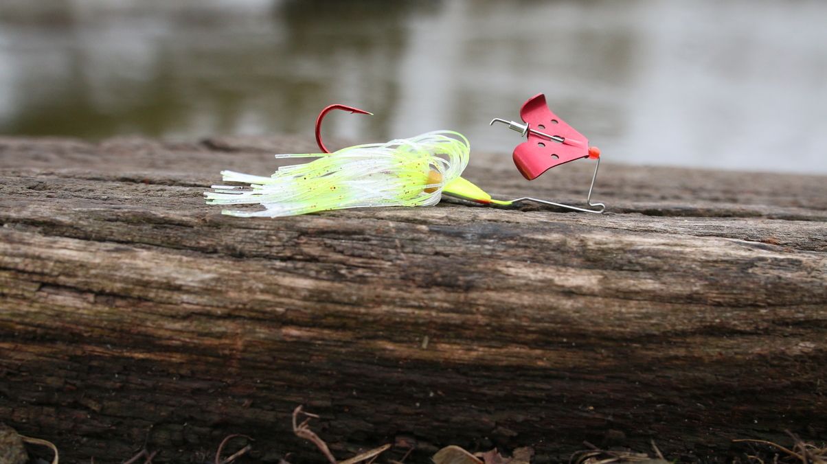 How To Choose The Right Buzzbaits: Clackers vs. Squealers – Mystery ...